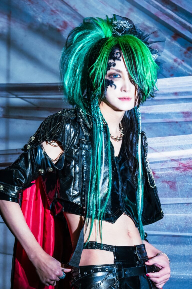 【DAMILA】新曲MV&アー写解禁！夏にワンマンライブと主催ツアー決定！ | VISUNAVI Japan